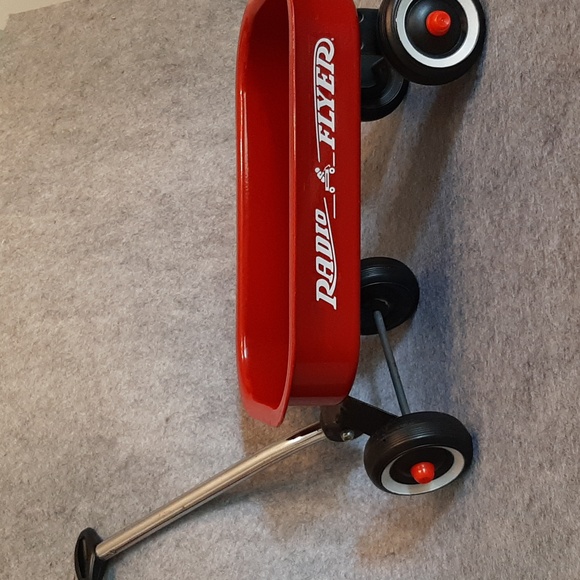 Radio Flyer | Toys | Radio Flyer Kids Little Red Wagon Working Handle ...